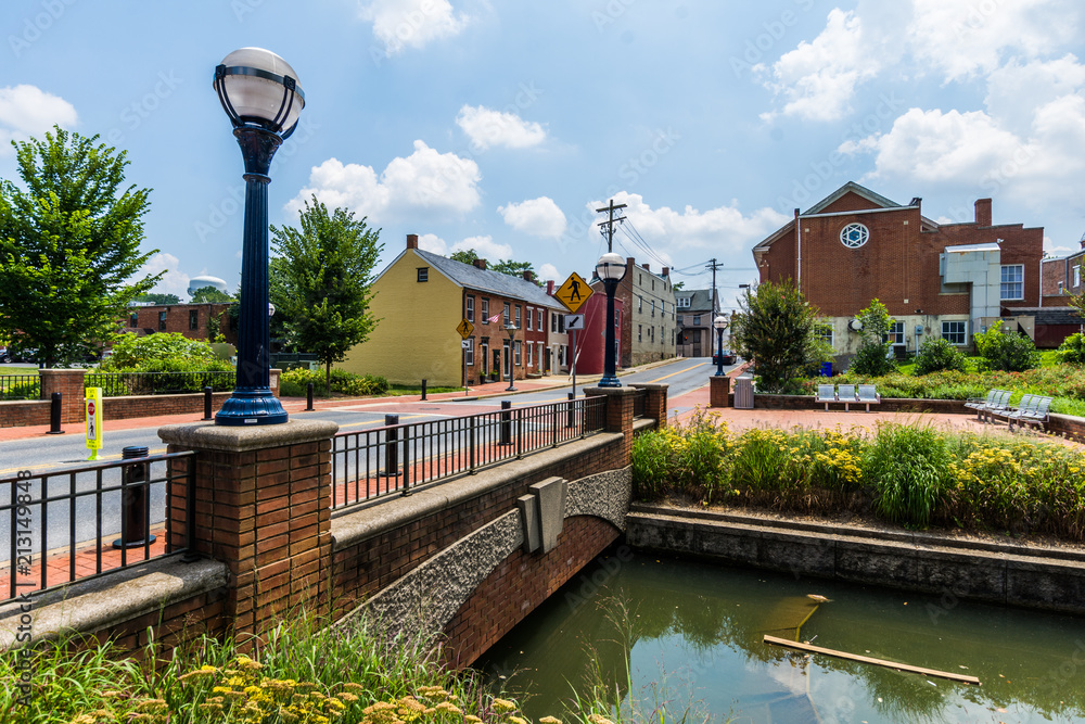 Moving to Frederick: The Ultimate 2025 Relocation Guide - GT Movers